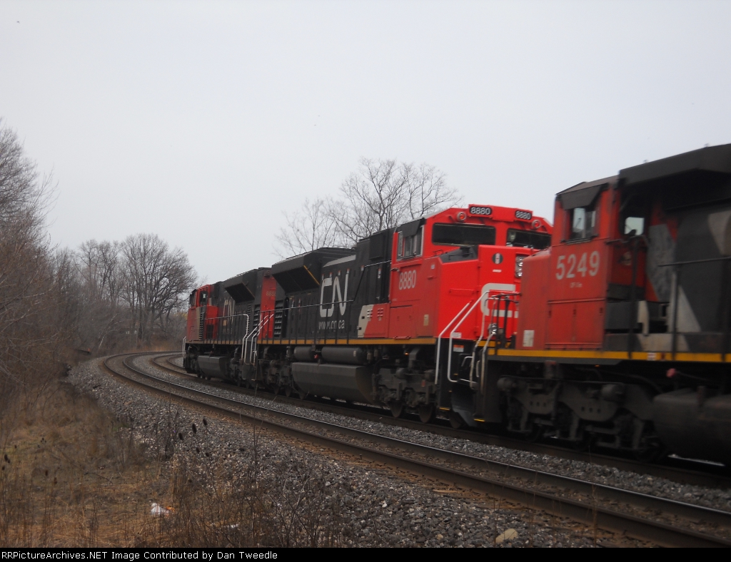 CN 382 at Bayview Junction